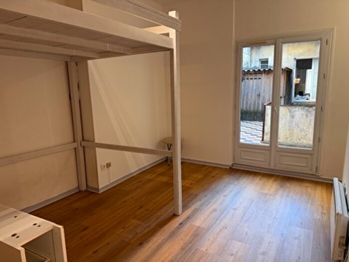 Appartement 1 pièce à louer à Bordeaux, Saint-Christoly