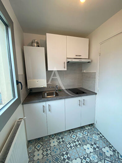 Chelles, Arcades, Castermant - Appartement 1 pièce à louer
