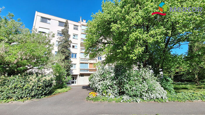 Appartement à vendre - Illkirch-Graffenstaden - 3 pièces - 2 chambres