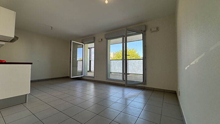 Vénissieux, Georges Levy, Ernest Renan, Moulin à vent - Appartement 3 pièces à louer
