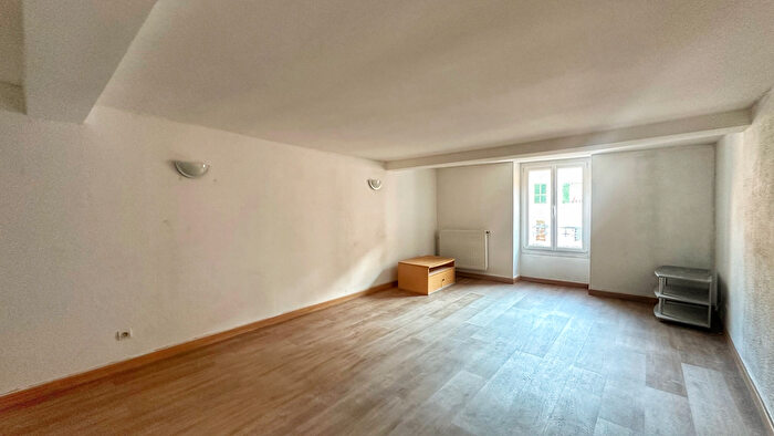 Appartement à vendre - Voiron, Centre-ville, Gare - 3 pièces - 2 chambres