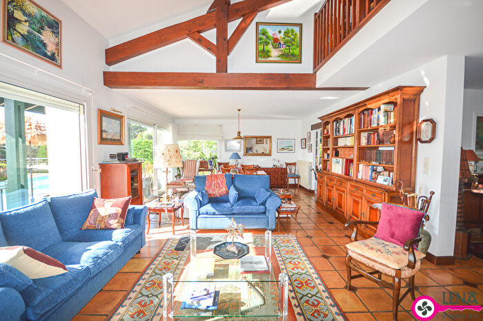 Maison à vendre - Saint-Jean-de-Luz, Erromardie, Etchebiague, Argi Eder, Océan, Archilua - 6 pièces - 5 chambres