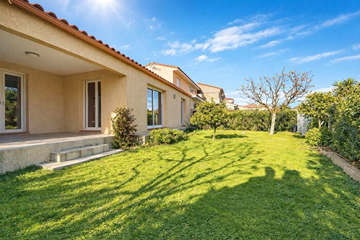 Maison à vendre - Alénya - 5 pièces - 4 chambres