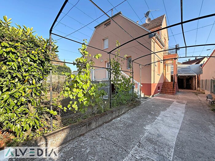 Maison 6 pièces à Lingolsheim, à louer