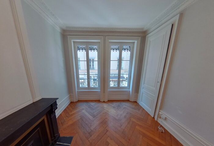 Lyon 7ème, Guillotière : Appartement 2 pièces à louer