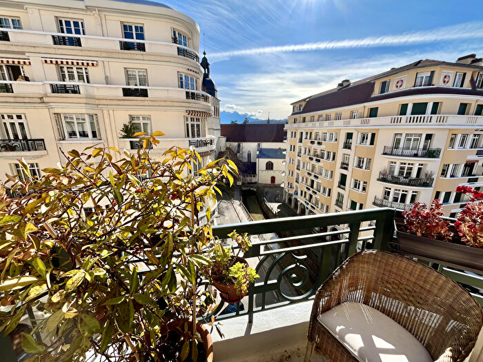Appartement à vendre - Annecy, Centre-ville, Vieille ville, Marquisats - 2 pièces - 1 chambre