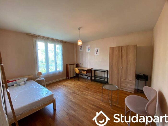 Appartement à louer - Centre Ouest, Palaiseau - 1 pièce - 5 chambres