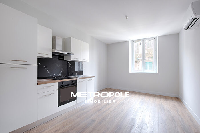 Tenay : Appartement 2 pièces à louer