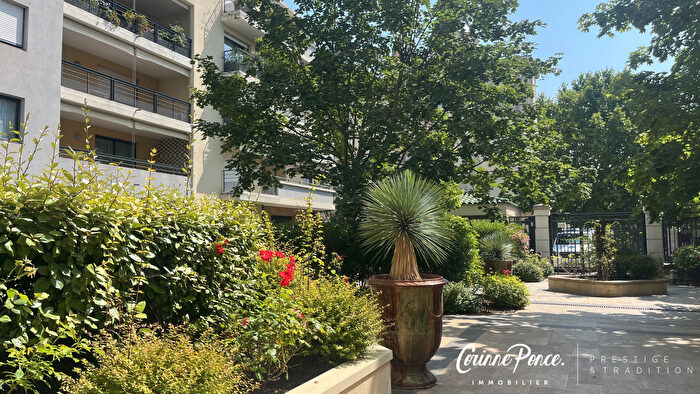 Appartement à vendre - Nîmes - 3 pièces - 2 chambres