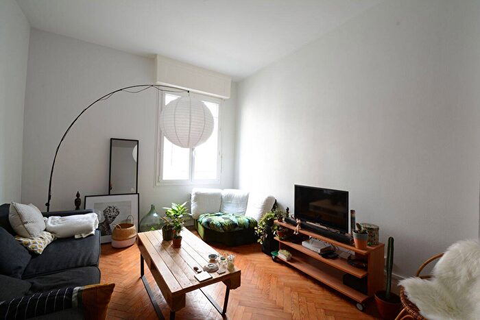 Appartement à louer - Saint Augustin, Tauzin, Alphonse Dupeux, Bordeaux - 2 pièces - 1 chambre