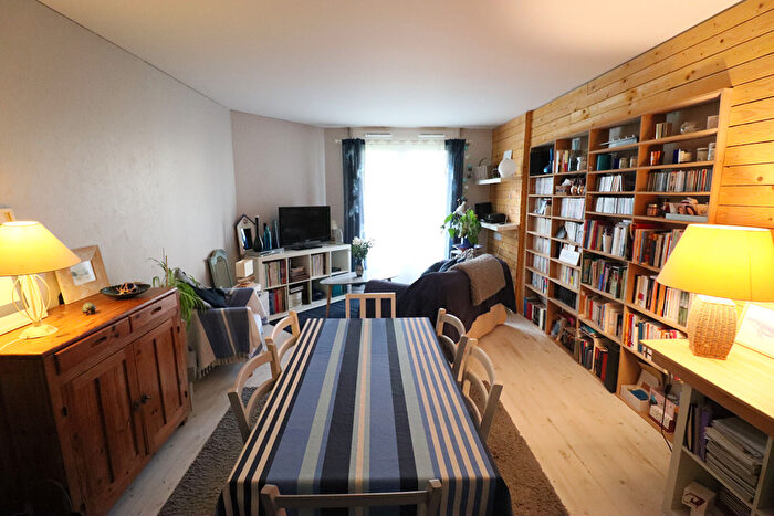 Appartement à vendre - Le Port-Marly - 2 pièces - 1 chambre