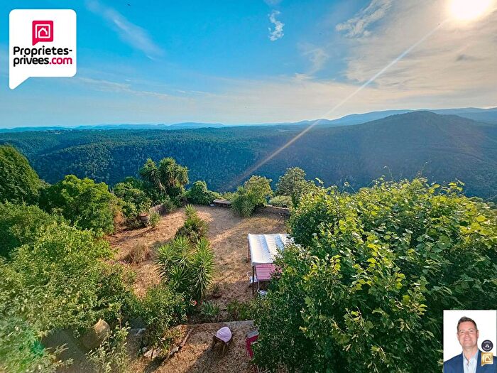 Maison à vendre - Saint-Cézaire-sur-Siagne - 8 pièces - 6 chambres