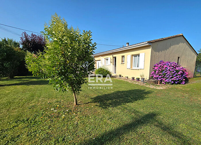 Saint-Seurin-sur-l'Isle : Maison 4 pièces à vendre