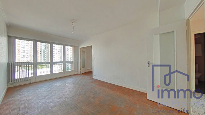 Appartement à vendre - Saint-Étienne, La Terrasse, Bel Air, Bergson, Carnot - 3 pièces - 2 chambres