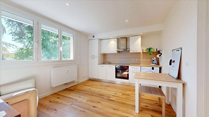 Appartement à louer - Chaprais, Cras, Besançon - 2 pièces - 1 chambre
