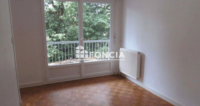 Appartement 4 pièces à Ayguinards, Meylan, à louer