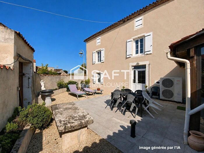 Maison 6 pièces à Villiers-Couture, à vendre