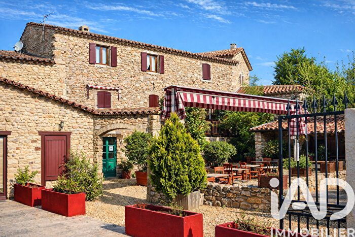 Maison à vendre - Saint-Jean-du-Gard - 15 pièces - 11 chambres