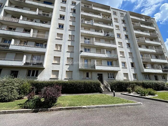 Appartement 3 pièces à Vienne, LIsle, à louer