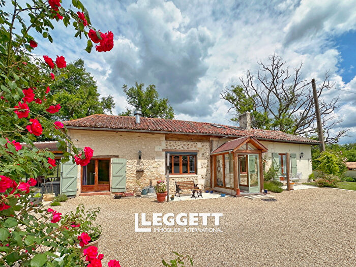 Maison à vendre - Échourgnac - 8 pièces - 4 chambres