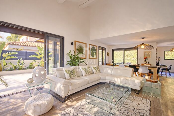 Maison à vendre - Toulon, Les Ameniers - 5 pièces - 4 chambres