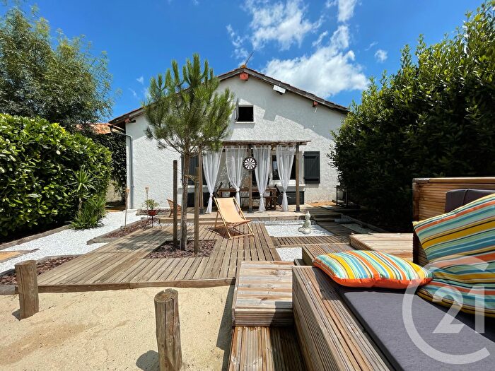 Maison à vendre - Parcoul - 6 pièces - 4 chambres