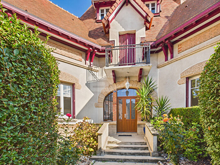 Maison 7 pièces à vendre à Fismes