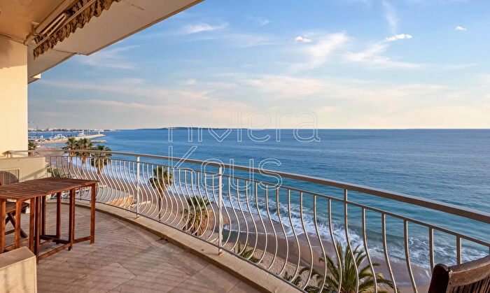 Appartement à vendre - Cannes, Croix des Gardes - 7 pièces - 6 chambres