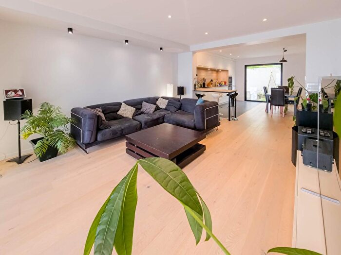 Maison à vendre - Nantes, Sainte-Thérèse, Rond-Point de Vannes - 6 pièces - 4 chambres