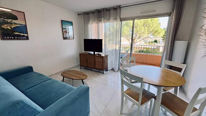 Appartement à vendre - Vallauris, Pertuades - 1 pièce