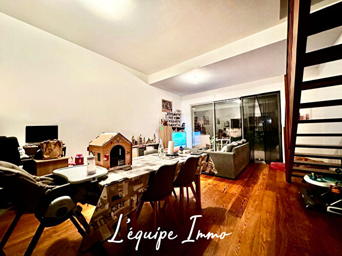 Maison à louer - Cologne - 5 pièces - 4 chambres