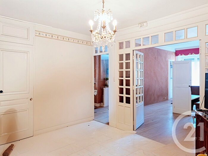 Appartement à vendre - Lyon e  - 5 pièces - 3 chambres