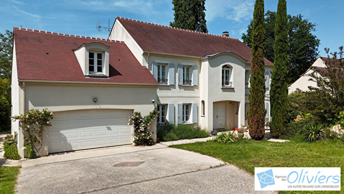 Bullion : Maison 9 pièces à vendre