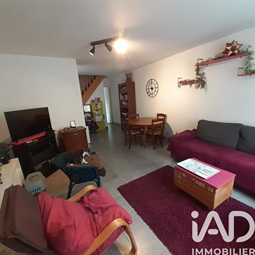 Appartement à vendre - Ully-Saint-Georges - 4 pièces - 3 chambres