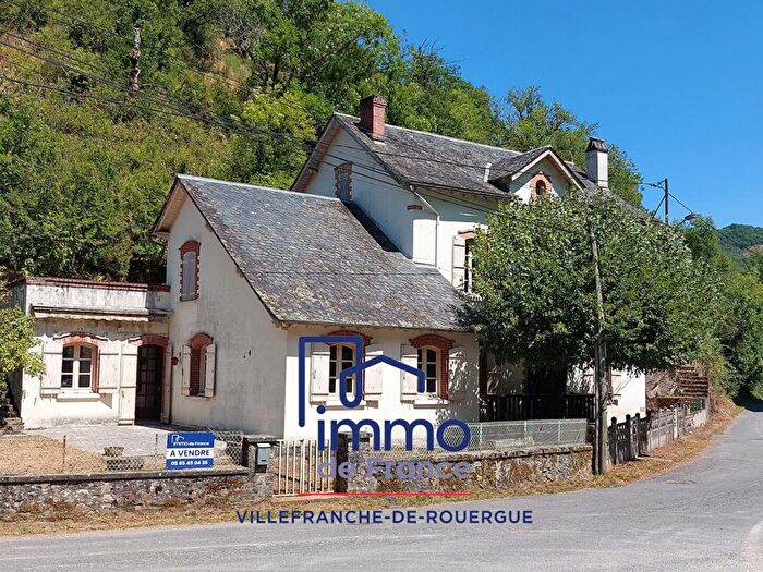 Maison à vendre - Villefranche-de-Rouergue - 9 pièces - 6 chambres