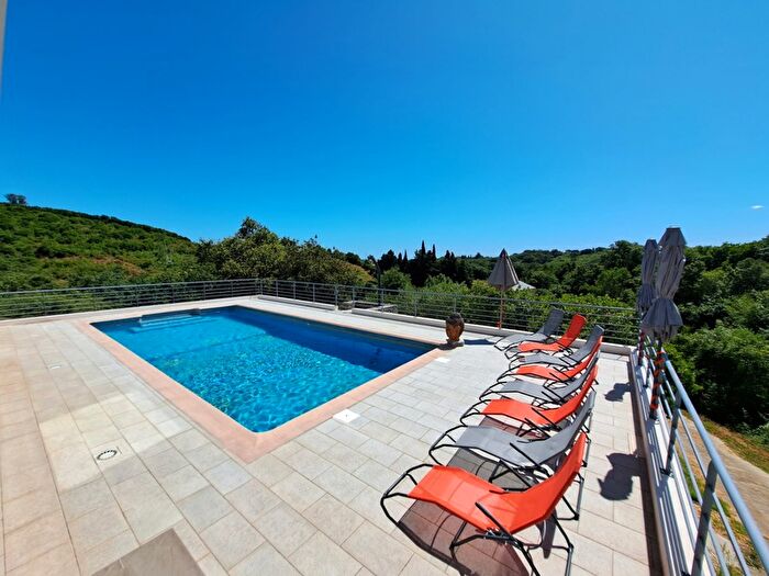 Maison à vendre - San-Nicolao - 7 pièces - 5 chambres