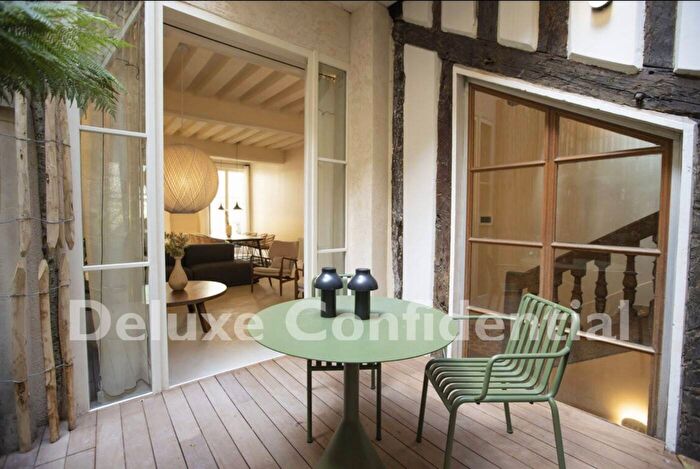 Appartement à louer - Odéon, Paris ème arrondissement - 1 pièce - 5 chambres