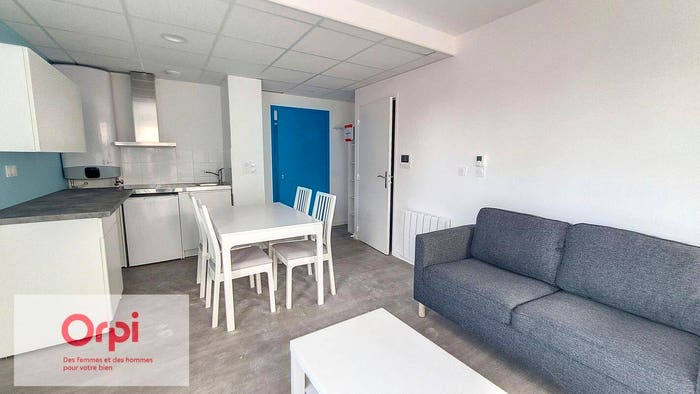 Appartement 2 pièces à Désertines, à louer