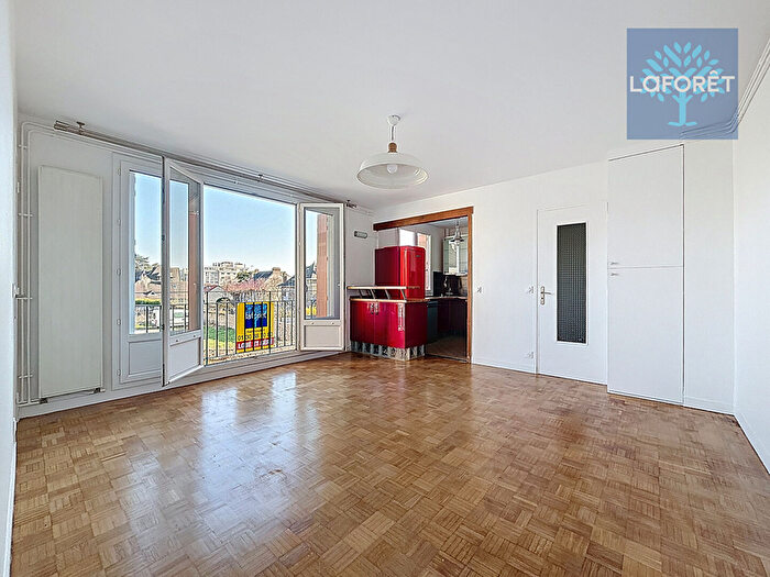 Appartement à louer - Rambouillet, Centre-ville - 2 pièces - 1 chambre