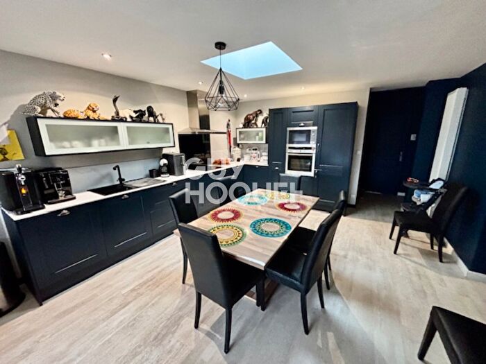 Maison à vendre - Pecquencourt - 8 pièces - 6 chambres