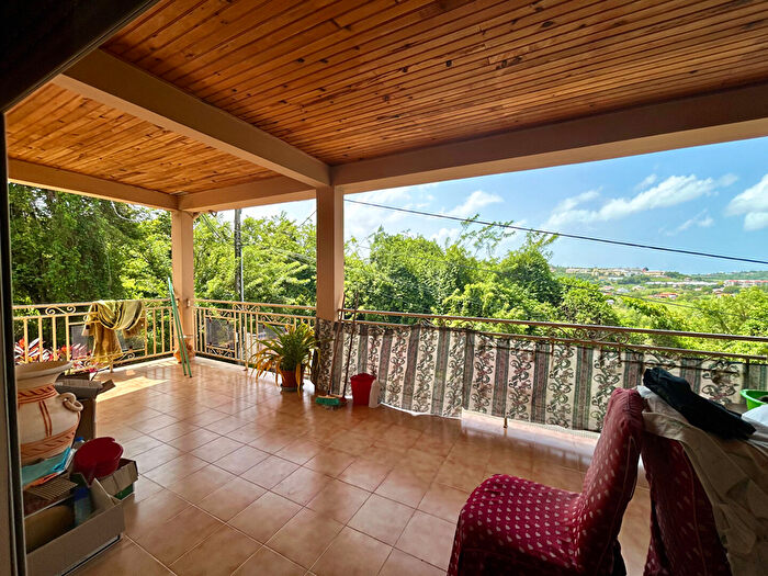 Rivière-Salée : Appartement 3 pièces à louer