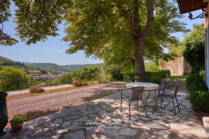 Maison 5 pièces à vendre à Riez