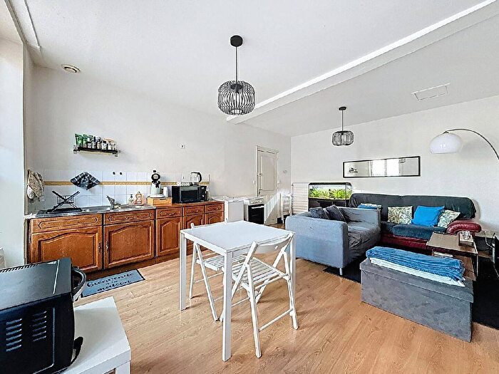 Appartement à louer - Cluny - 2 pièces - 1 chambre