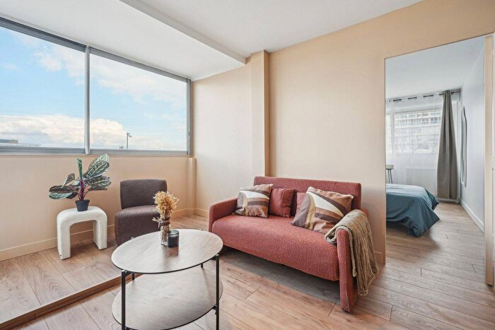 Appartement 5 pièces à louer - Plateau-Grèves-Europe-Gare du Stade-Fossés Jean, Colombes