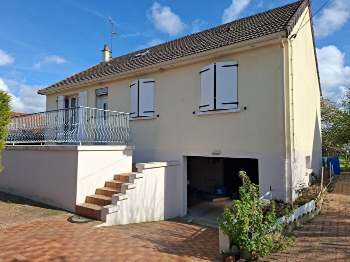 La Bazoge - Maison 8 pièces à vendre