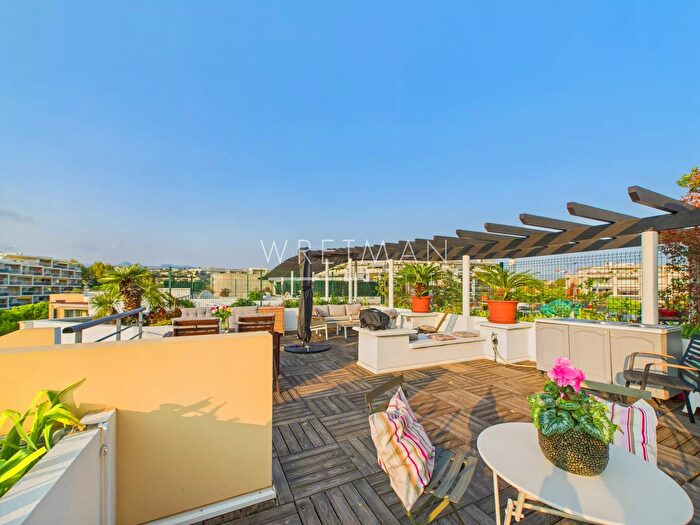 Appartement à vendre - Cagnes-sur-Mer, Le Cros de Cagnes, Les Vespins - 3 pièces - 2 chambres