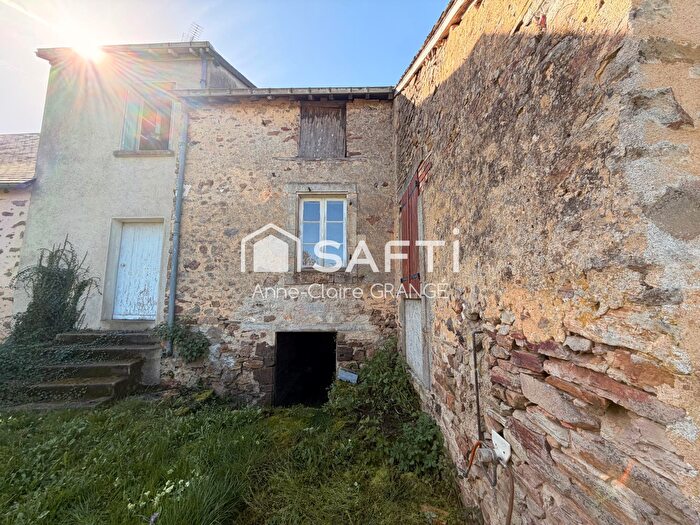 Maison 5 pièces à Neuvillette-en-Charnie, à vendre