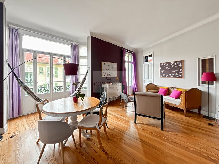 Appartement à louer - Nice, Carabacel - 3 pièces - 2 chambres