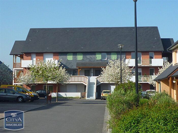 La Rivière-Saint-Sauveur : Appartement 3 pièces à louer