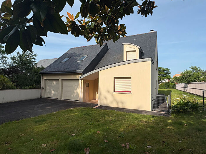 Maison 9 pièces à vendre - Noyal-sur-Vilaine